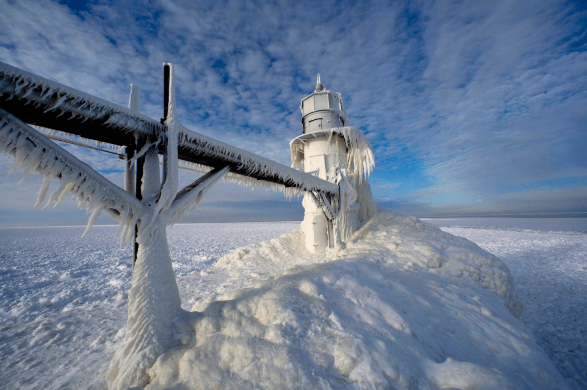 Michigan in Winter: 9 Gorgeous Frozen Winter Spots