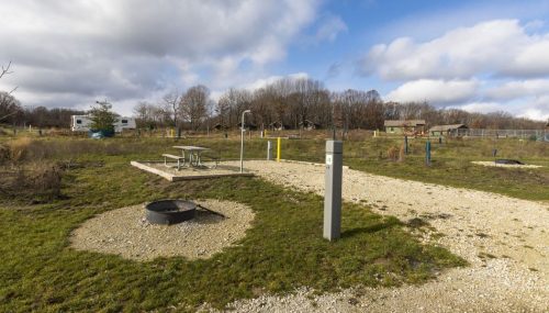 Camp Bullfrog Lake: Year-Round Camping In Willow Springs, IL