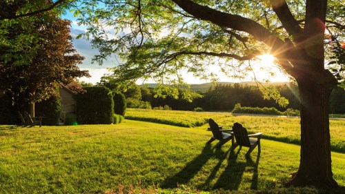 Chesterfield Inn is The Perfect Romantic New Hampshire Getaway
