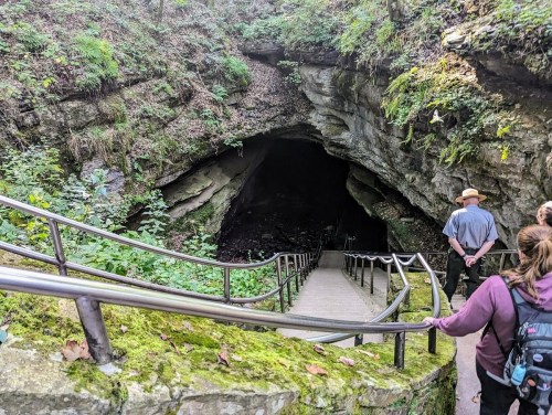 Do You Know About The Kentucky Cave Wars & Mammoth Cave?