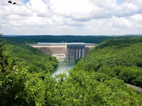 Day Trip Destination In Arkansas:Greers Ferry Dam, Heber Springs