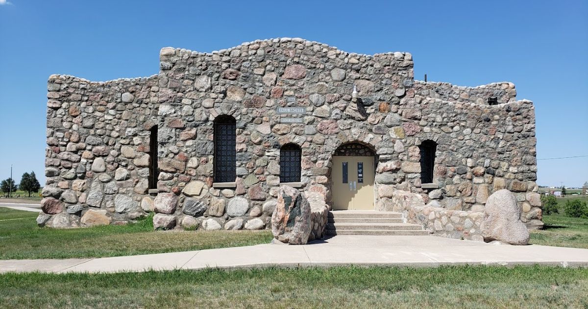 This Unique Museum In North Dakota Is Perfect For A Day Trip Any Time ...