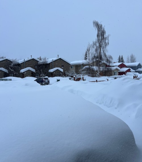I Live In Alaska Year-Round, And This Is What It's Really Like