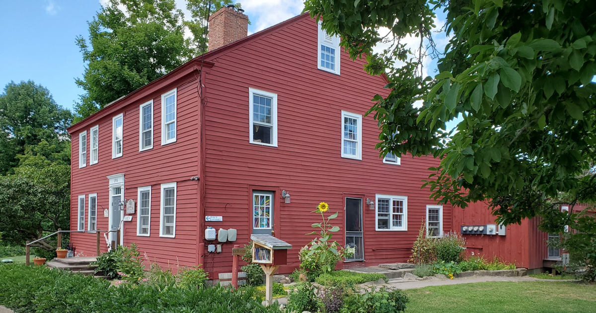 Hilltop Café is One Rural Restaurant In New Hampshire You Should Visit