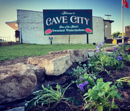 Abandoned Attraction In Arkansas: Crystal River Cave & Courts