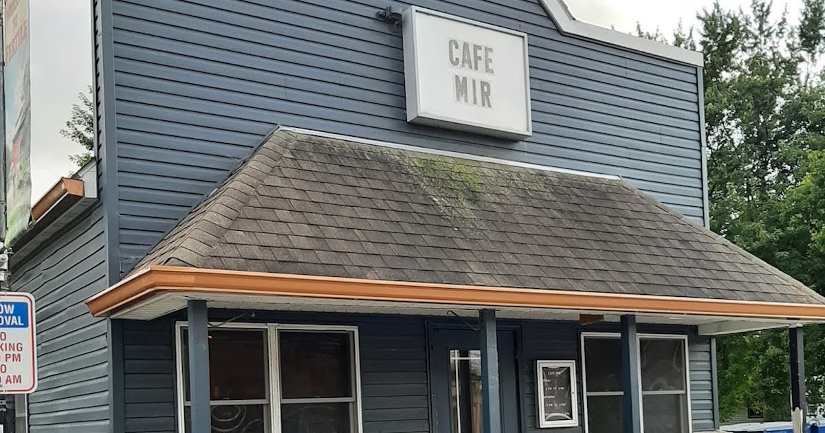 Take A Drive To The Country To Dine At This Exceptional Rural ...