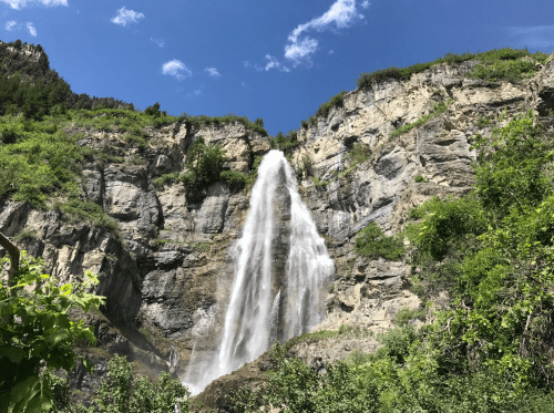 Best Waterfalls in Utah: 12 Local Favorites and Hidden Gems