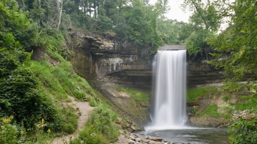 Best Waterfalls in Minnesota: 13 Local Favorites & Hidden Gems