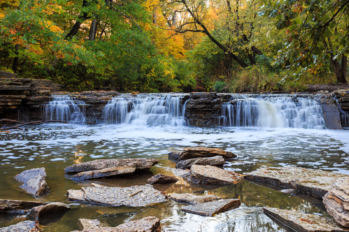 Best Waterfalls In Illinois: 12 Local Favorites & Hidden Gems