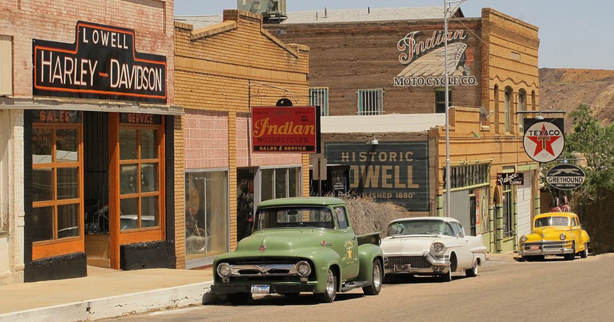 Ghost Town Of Lowell, Arizona: See Preserved Vintage Cars