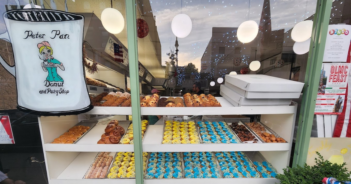 Peter Pan Donut & Pastry Shop: Best Donut In New York City