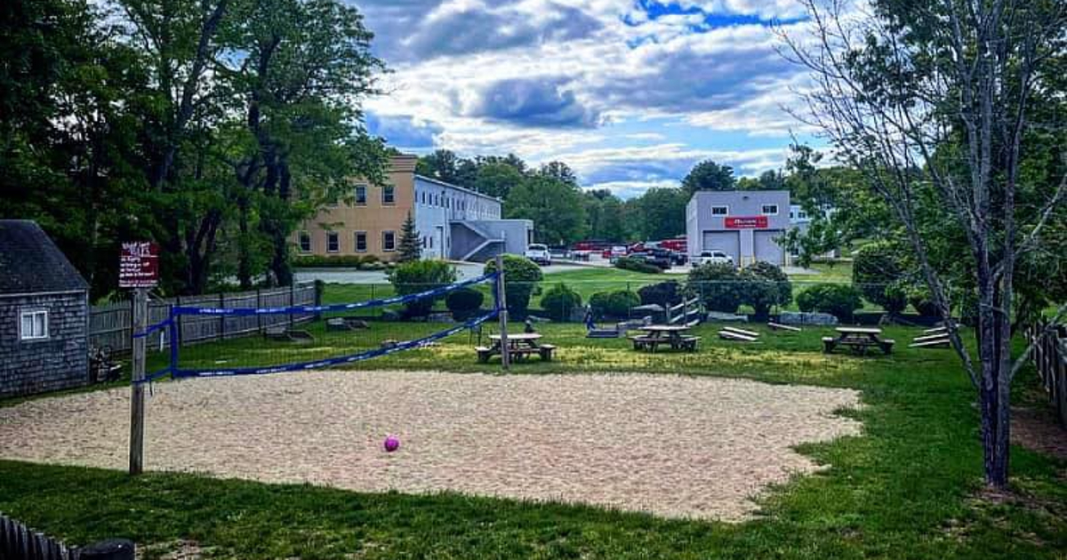 The FARM Bar & Grille In Essex Is A Perfect Family Restaurant