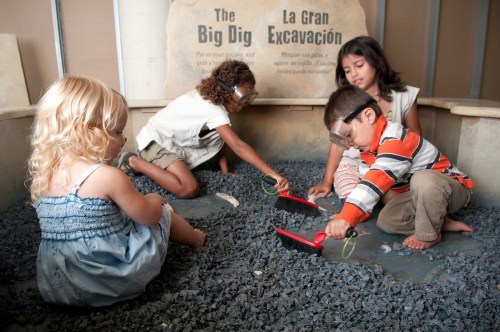 The Best Dinosaur Exhibit In Iowa Is Coming To Waterloo