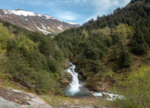 12 Best Waterfalls in Alaska