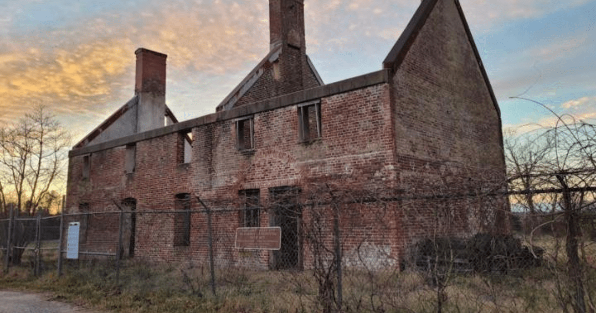 Marshall Hall: Abandoned Mansion In Maryland