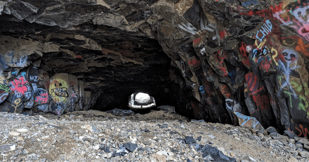 This Unique Cave In Washington Is Unlike Anything You've Seen