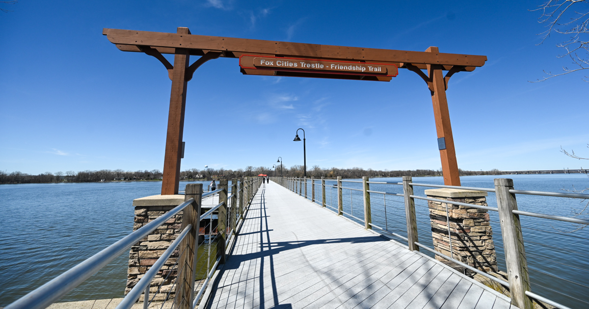 The Fox City Trestle Is A Bucket List Wisconsin Pedestrian Bridge