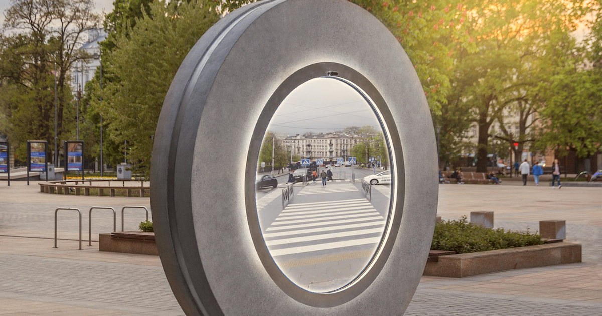 This Giant Portal In New York City Connects Viewers To Others In Dublin ...