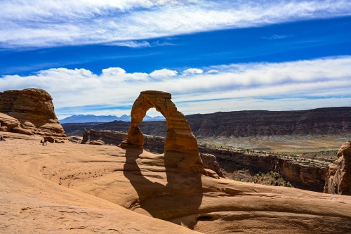 Delicate Arch In Arches National Park In Utah Is Breathtaking