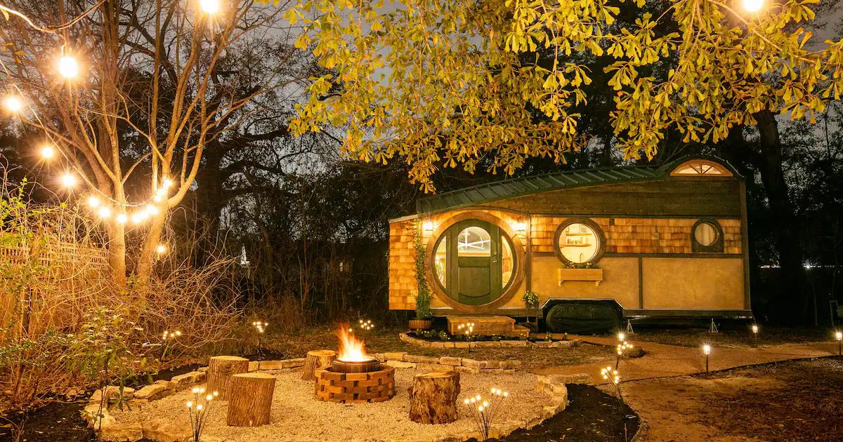 These 4 Hobbit House Airbnbs In Texas Are Exceptional In Every Sense Of ...