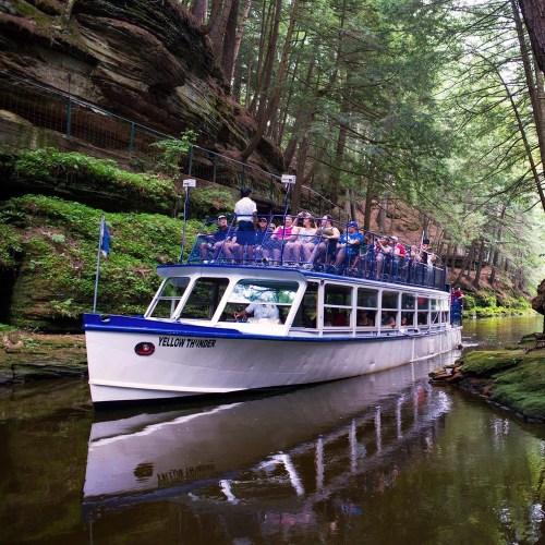 This Wisconsin Boat Tour Offers Amazing Views And More
