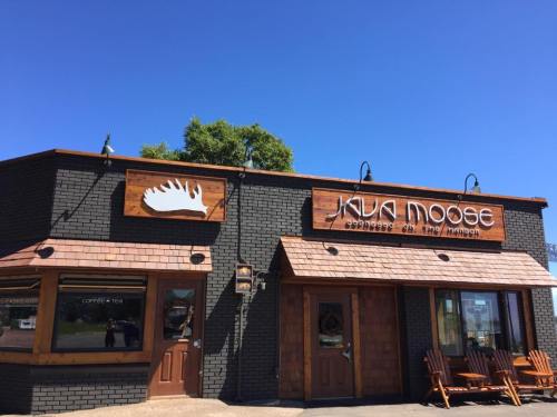 Java Moose Is My Favorite Outdoor Coffee Shop In Minnesota