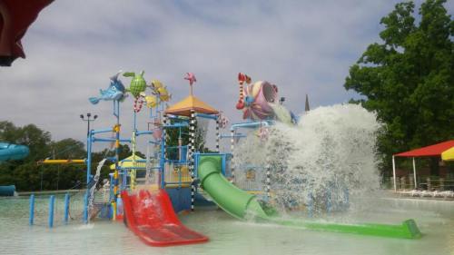 These 7 Waterparks In Kansas Are Perfect For Summer