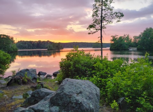 Road Trip To The Best Lakes In Rhode Island