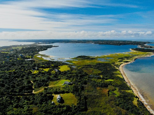 Vaill Beach: Remote Beach In Rhode Island