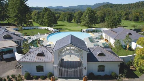 The Greenbrier Has An Infinity Pool With Cafe In West Virginia