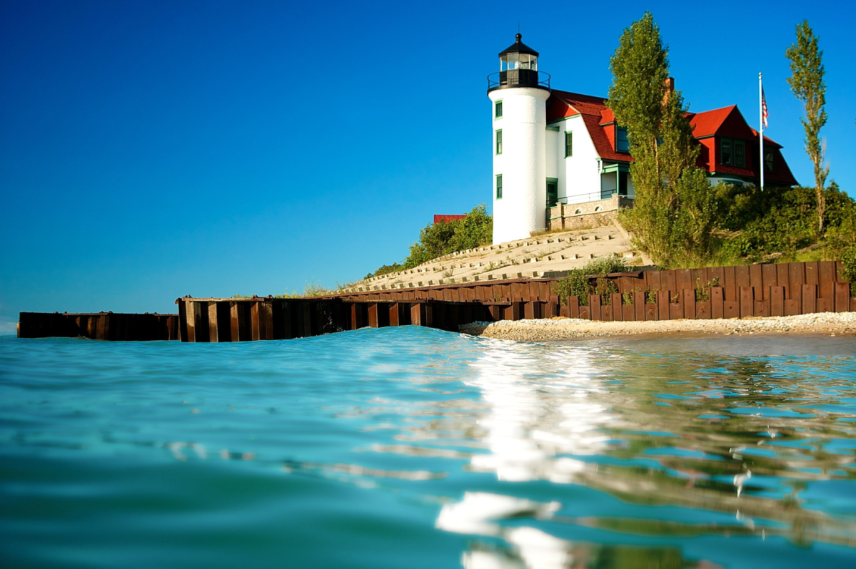 12 Tiny Towns in Michigan That Come Alive in the Summertime