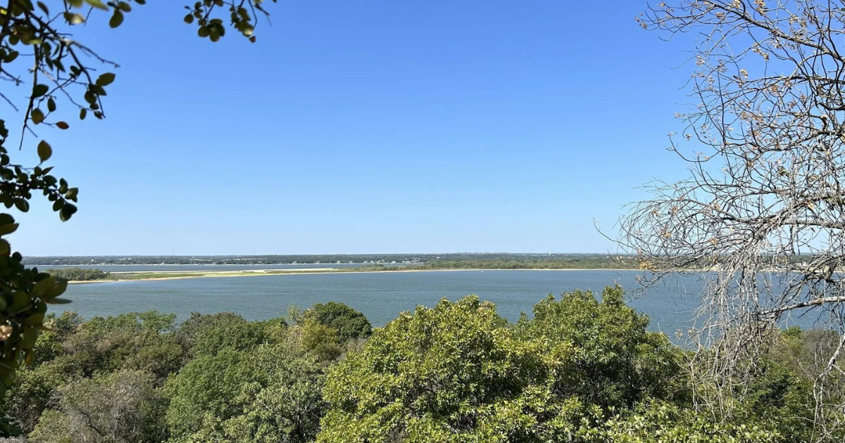 Hike To A Lake In Texas On The Eagle Mountain Lake Park Trail