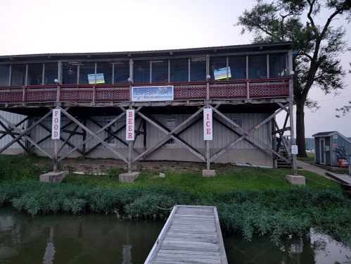 Ottawa, IL: The Peaceful Waterfront Restaurant With Great Views