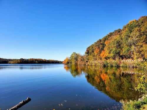 The Road Trip Through Ohio That Leads You To 6 Stunning Lakes