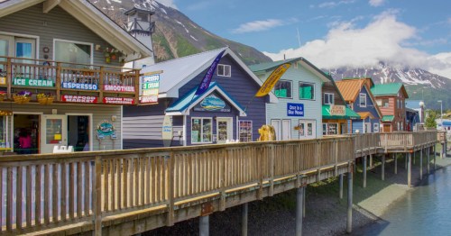 15 Best Things To Do in Alaska in the Summer