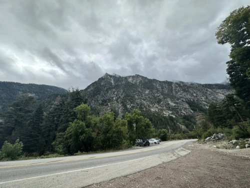 Lisa Falls Trail: Waterfall Hike In Utah