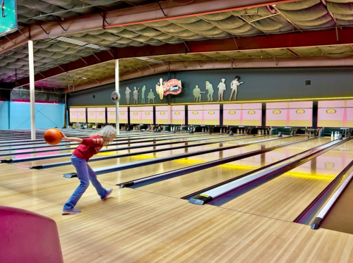 Best Bowling Alley In Louisiana: Rock 'n' Bowl