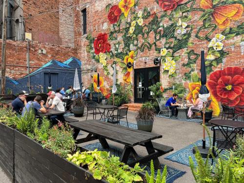 Paramount Café In Cheyenne, WY Has A Dreamy Secret Garden