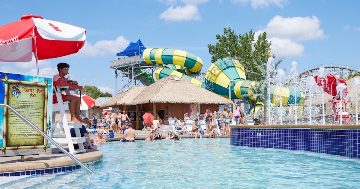 Adventureland Bay In Altoona Has The Best Pool Bar In Iowa
