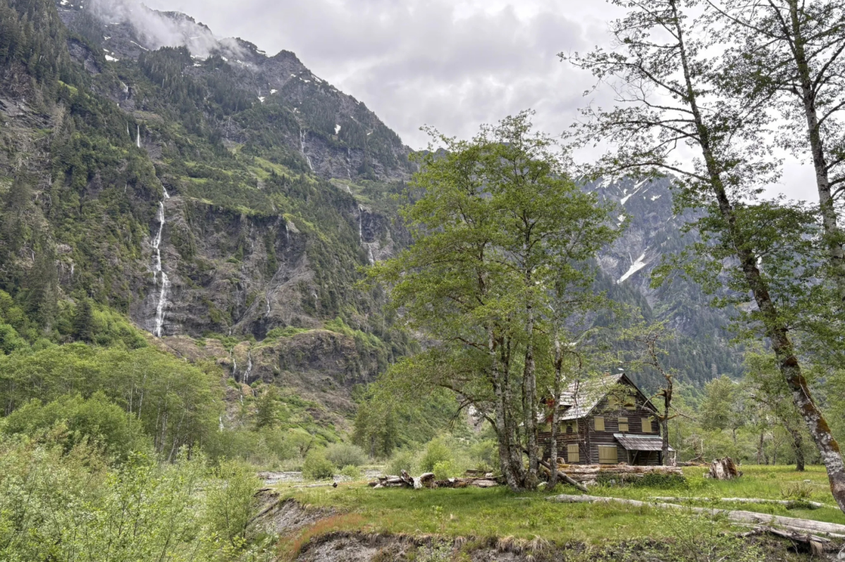 Trail To Enchanted Valley: Hike the Best Waterfall Trail in Washington