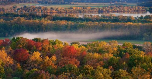 Best Places to Visit in Illinois | Travel Guide 2025