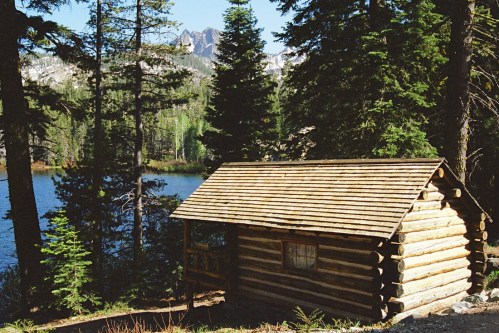 Rent A Cabin Next To A Tiny Northern California Lake