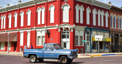 Junkstock's Fall Flea Market In Waterloo, Nebraska Is A Must-Visit