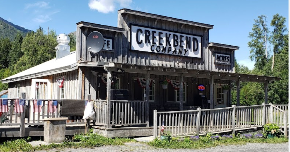 The Outdoor Cafe In Alaska That Is The Prettiest Place To Enjoy A Warm ...