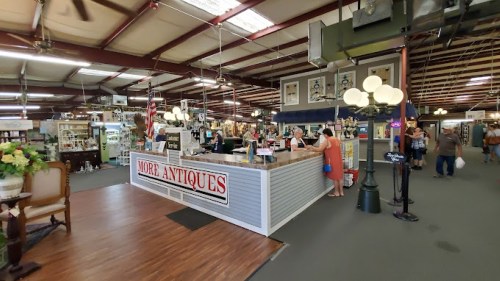 Massive Antique Mall In Texas: Antique Gallery Of Houston