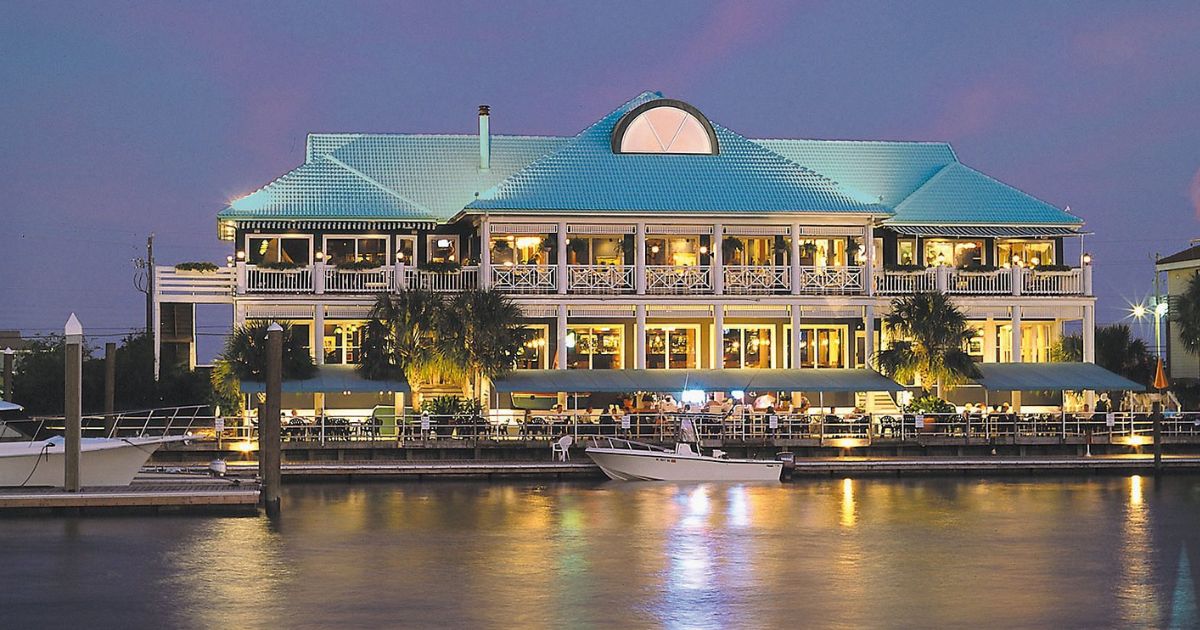 Waterfront Steakhouse In North Carolina: Bluewater Waterfront Grill