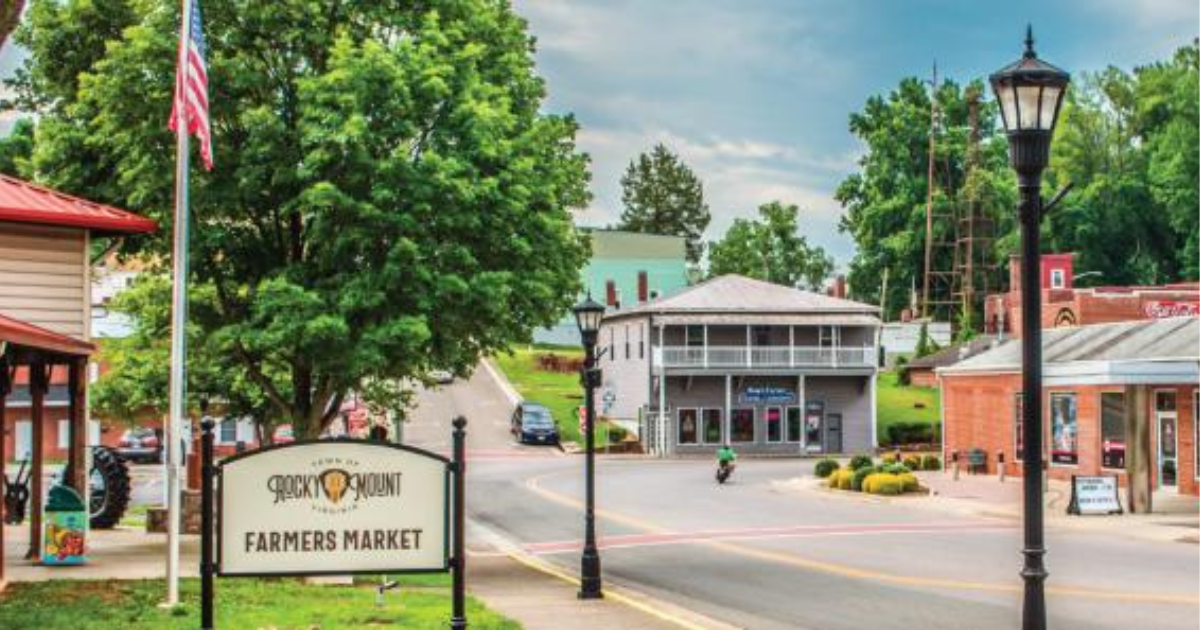 This Blink-And-You’ll-Miss-It Town In Virginia Is So Worth Exploring