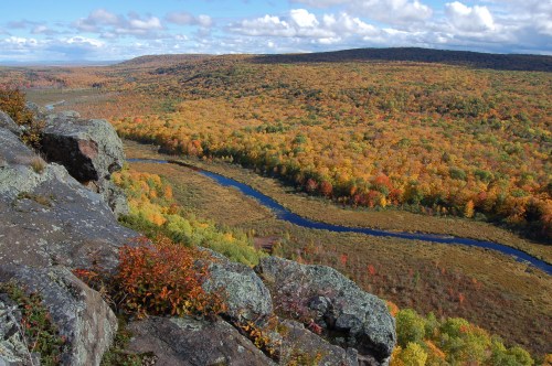 Scenic Weekend Road Trip Through Michigan’s Upper Peninsula