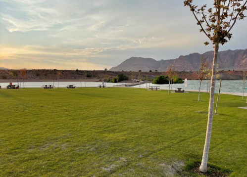 Discover Fire Lake Park: Utah's Natural Water Park
