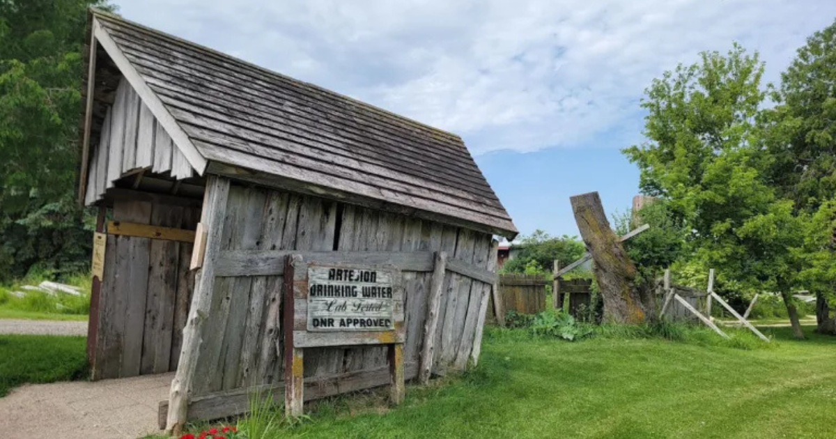 This Secret Nature Spring in Wisconsin Is a Hidden Paradise